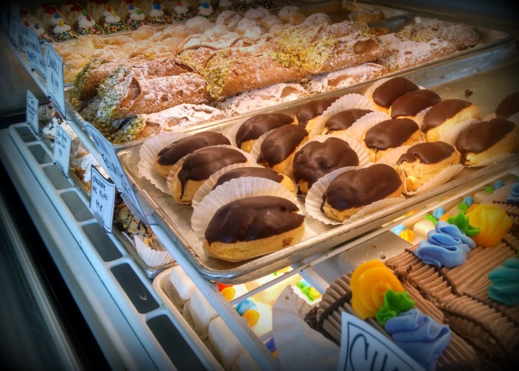 mini-assorted - Orland Park Bakery